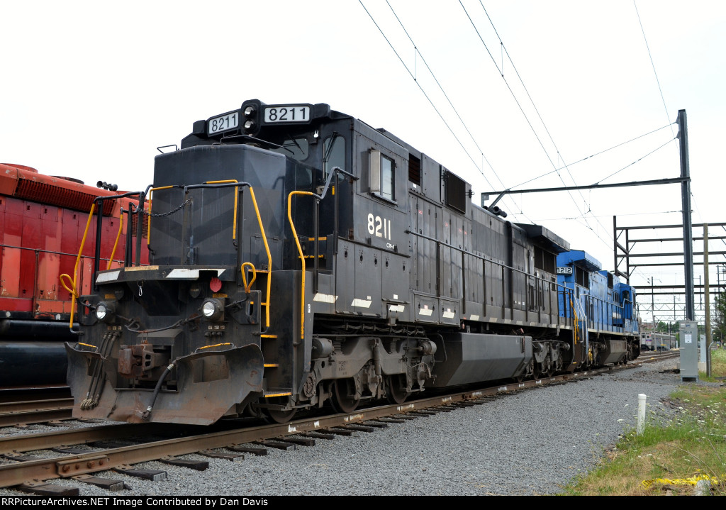 PN C39-8s 8211 and 8212